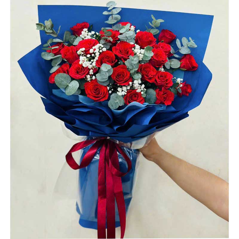 Bouquet Of Blue And Red Roses